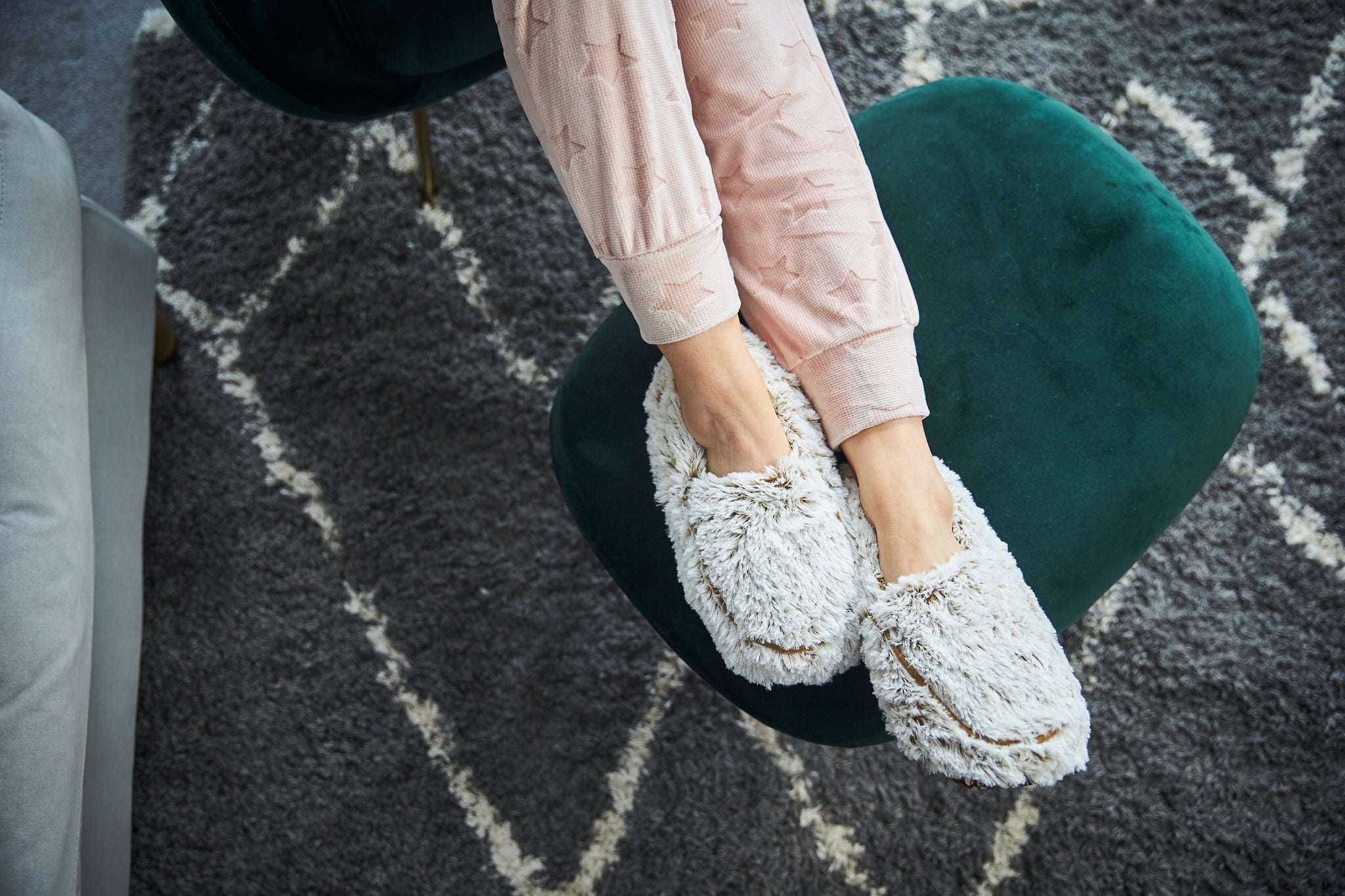 How Long Do Microwavable Slippers Stay Warm? + Warmies® Tips – Warmies ...
